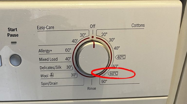 What Temperature Is Best To Wash Clothes At? (& when to use each ...