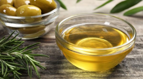 The Ultimate DIY Dust Repellent Spray (for less cleaning & more free ...